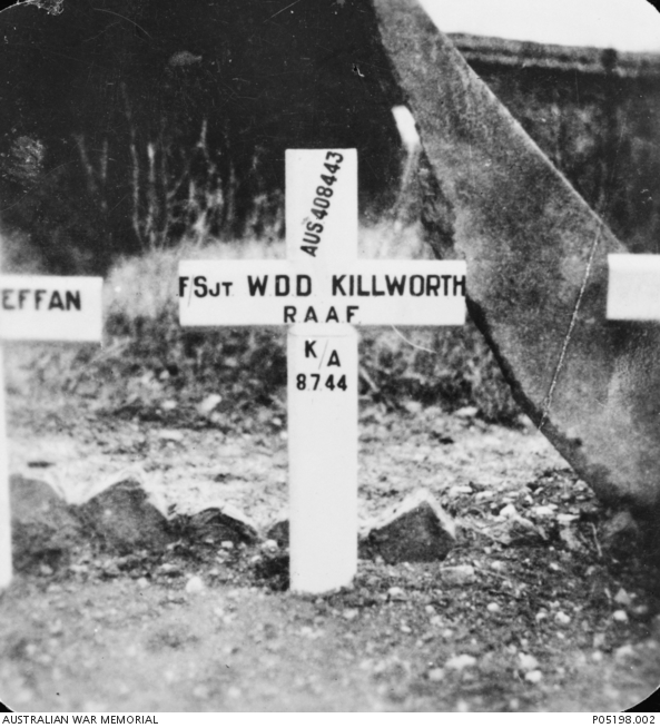The original grave of 408443 Flight Sergeant (Flt Sgt) William Deldon Douglas Killworth, 467 ...