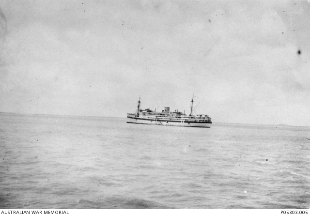Looking from the Bathurst Class Corvette, HMAS Warrnambool (J202 ...