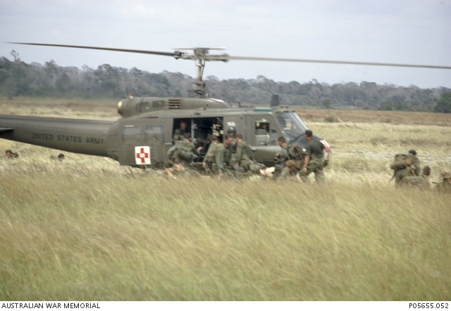 Medical Dust Off during Operation Bribie. | Australian War Memorial