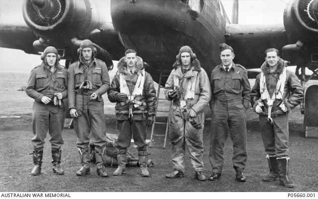 Group Portrait Of The Crew Of K For Kitty A Vickers Wellington