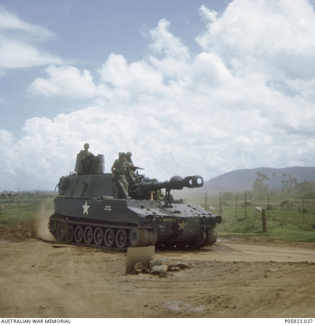 A US M109 Self Propelled Artillery on the move inside the 1 ATF ...