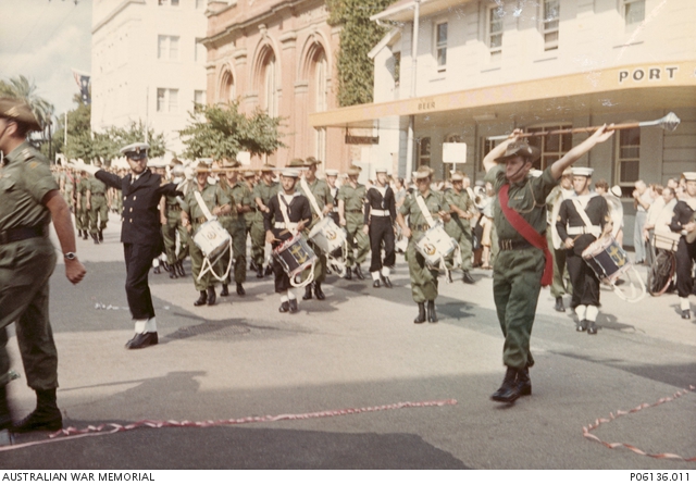 Members of 6th Battalion, Royal Australian Regiment (6RAR) march ...