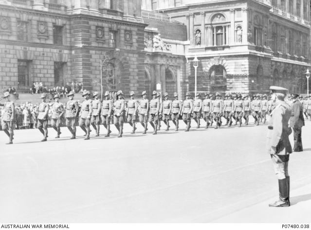 Sir Ian Hamilton takes the salute from members of the Australian ...