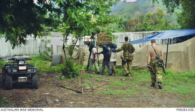 Members of the 3rd Battalion, The Royal Australian Regiment (3RAR ...
