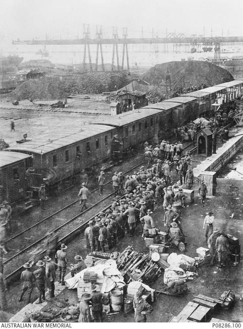 Disembarking, Alexandria. The photograph was taken from the troopship ...