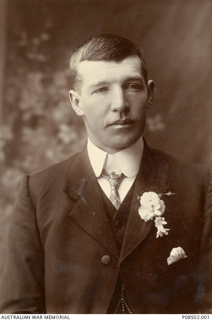 Studio portrait of 1020 Second Lieutenant (2nd Lt) John Hilbert 'Jack ...