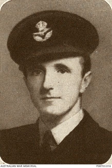 Studio portrait of 418863 Pilot Officer (PO) Alexander Frederick ...