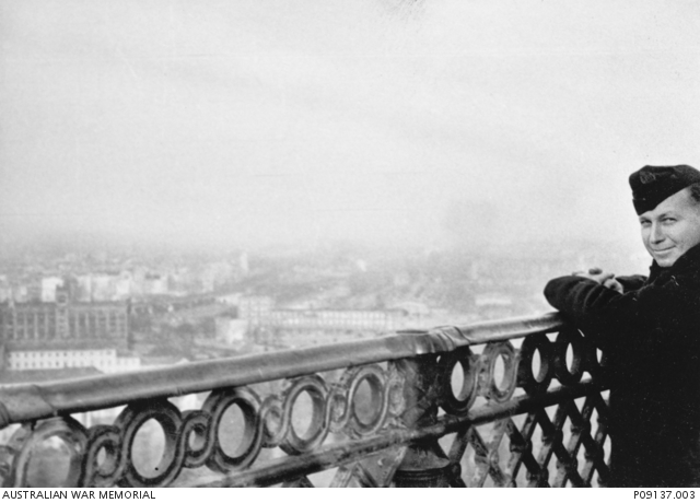 61252 Leading Aircraftman (LAC) Ronald Frederick (Ron) Layton, 453 ...