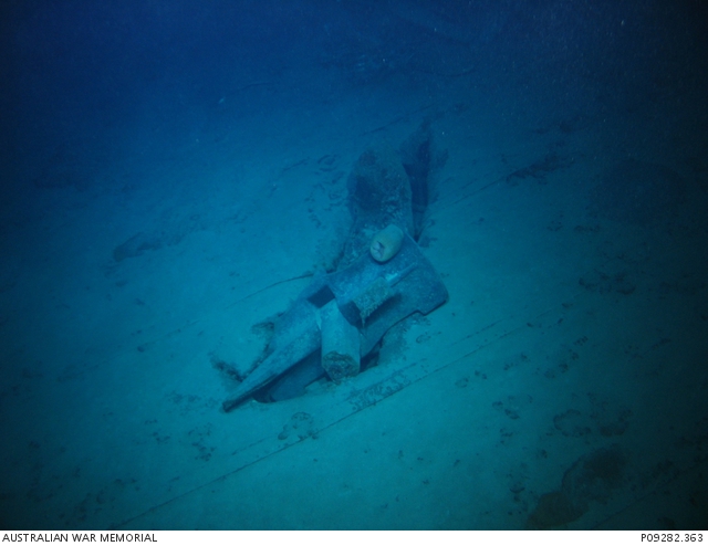 Dive 6 NSK Kormoran Debris Field #2 Stbd anchor embedded in steel plate ...