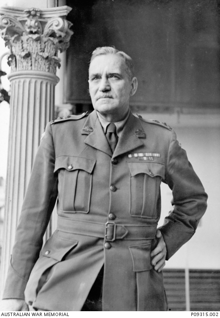 Studio portrait of VX44907 Lieutenant Colonel (Lt Col) William Watt ...