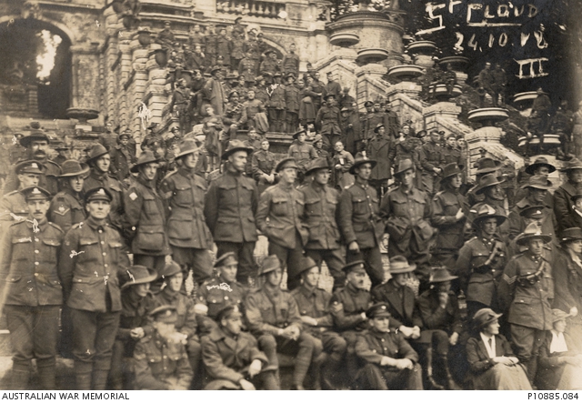 Outdoor group portrait of soldiers taken at the Parc de St-Cloud. 1010 ...
