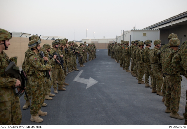 ADF personnel head out to the firing range for weapons firing practice ...