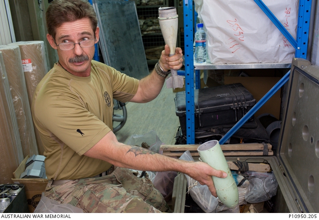 Warrant Officer Rodney Amos RAAF, an Explosive Ordnance Disposal (EOD ...