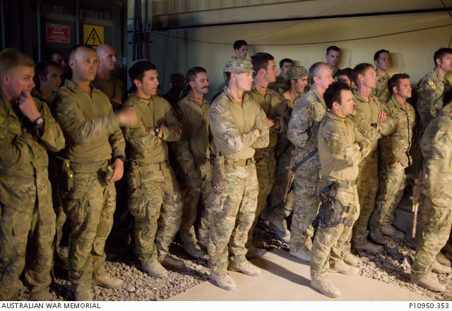 Members of the 3rd Battalion, The Royal Australian Regiment (3RAR) and ...