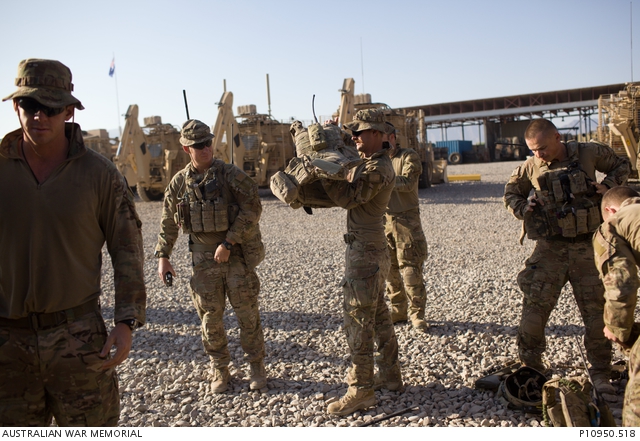 Members of the 3rd Battalion, The Royal Australian Regiment (3RAR ...