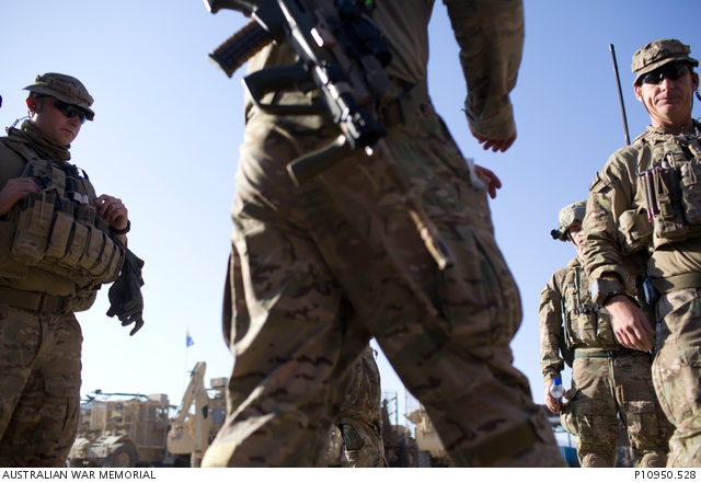 Members of the 3rd Battalion, The Royal Australian Regiment (3RAR ...