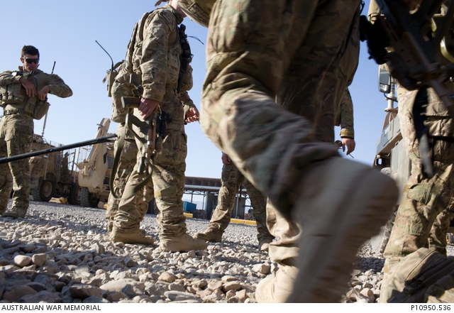 Members of the 3rd Battalion, The Royal Australian Regiment (3RAR ...