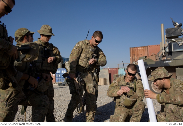 Members of the 3rd Battalion, The Royal Australian Regiment (3RAR ...