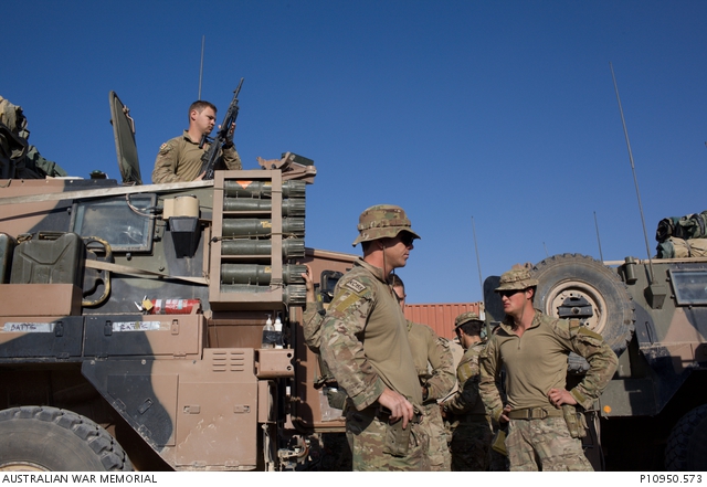 Members of the 3rd Battalion, The Royal Australian Regiment (3RAR ...