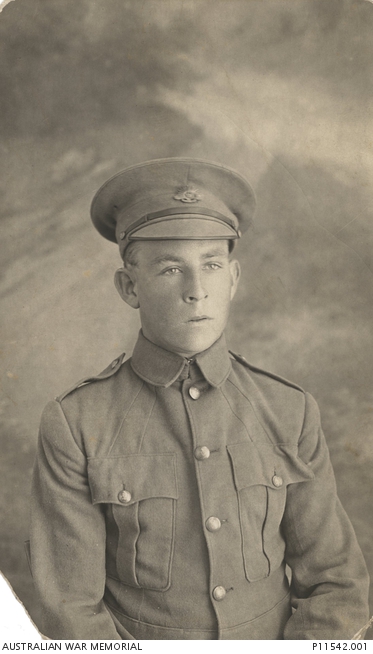 Mixed collection relating to Sapper Arthur Thomas Mason (6012 ...