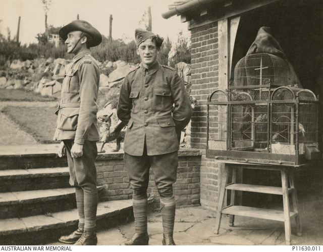 Two unidentified soldiers, one Australian (left) and one English ...