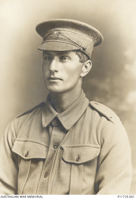 Allan Parish Edwards | Australian War Memorial