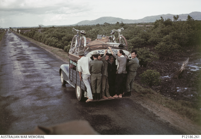 Collection related to 2784336 Signalman Stuart Lindsay Weller, 104 ...