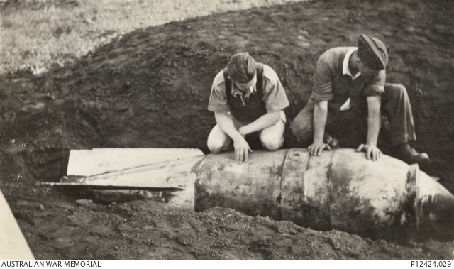"A ton bomb found at Benina." This image is from the collection of 493 ...