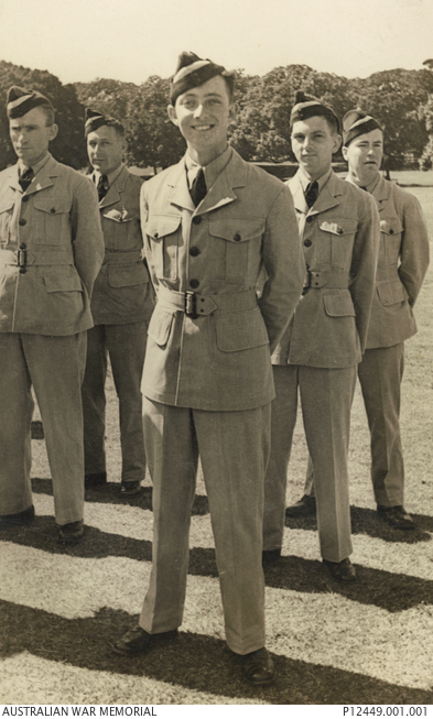 Collection relating to FO Gordon Keith Beard (403852), Advanced Flying ...