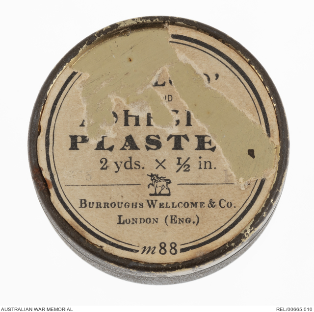 Circular adhesive plaster in tin, 'Tabloid' first aid kit : Corporal F ...