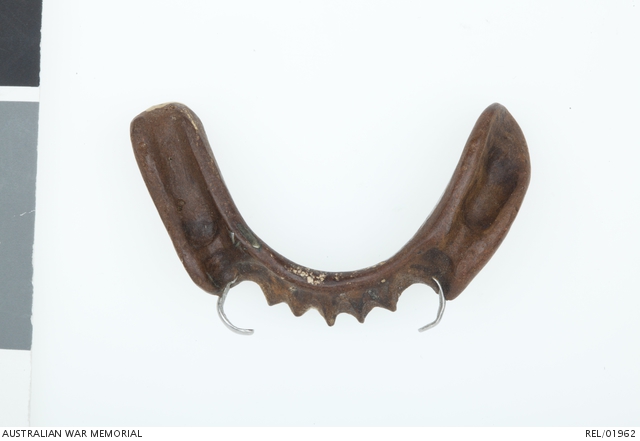 Dentures : Staff Sergeant Arthur Robinson, 8 Division, Changi ...