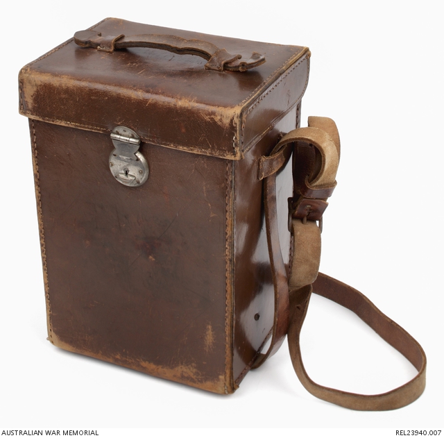 Leather carry case for Agfa 'Movex' 16 mm movie camera: John Thyne Reid ...