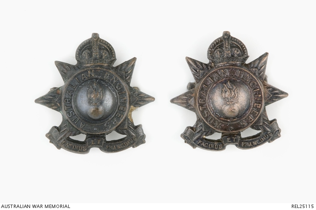 Collar badges: Australian Engineers | Australian War Memorial