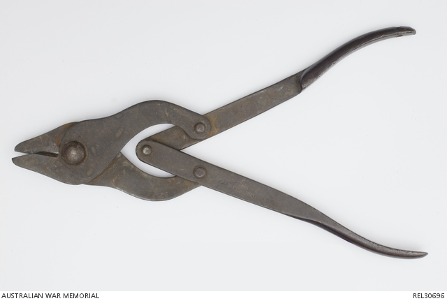 Folding pair of wire cutters | Australian War Memorial