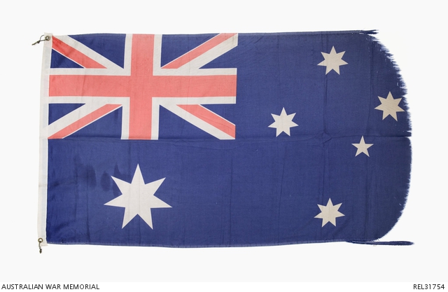 Australian flag : 4 RAR (Commando) | Australian War Memorial