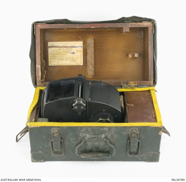 Cased reflector sight 40/60 Mk1 for 40mm Bofors gun | Australian War ...