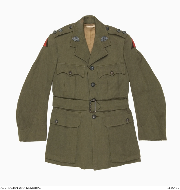 Service dress tunic : Lieutenant C G Saunders, 3 Australian Armoured ...