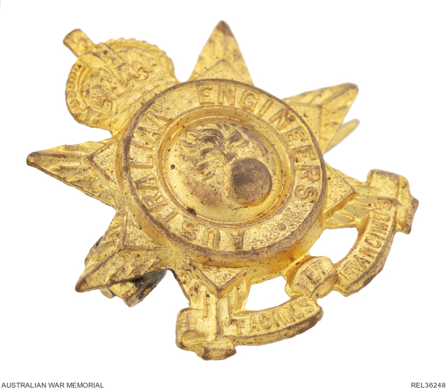 Australian Engineers collar badge brooch | Australian War Memorial