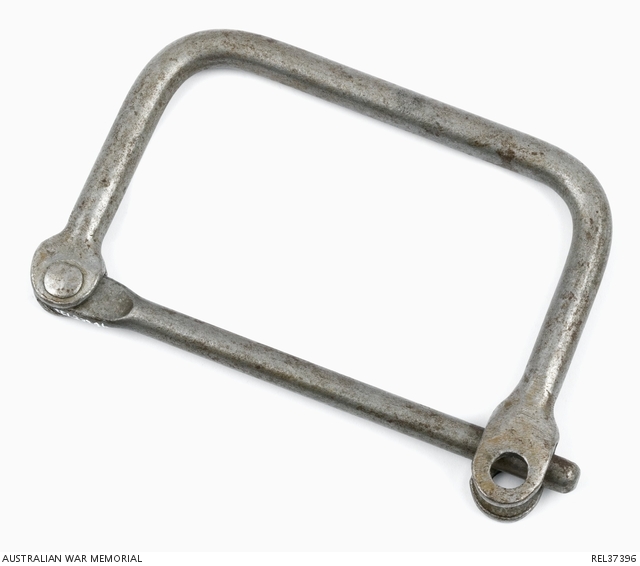 Steel kitbag lock | Australian War Memorial