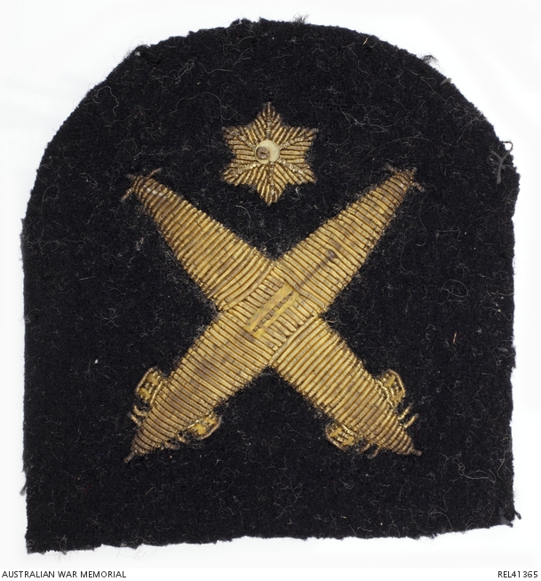 Leading Torpedo Man's qualification badge : Leading Seaman V P Sotheren ...