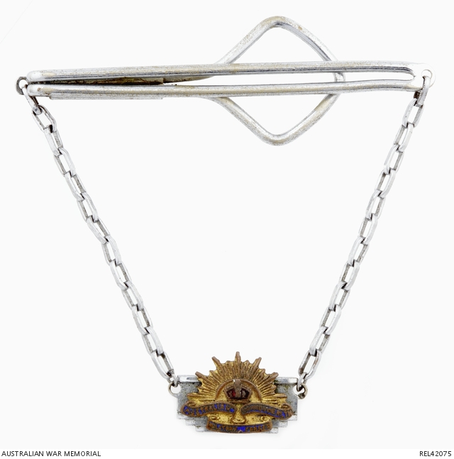 Tie pin with Rising Sun badge | Australian War Memorial