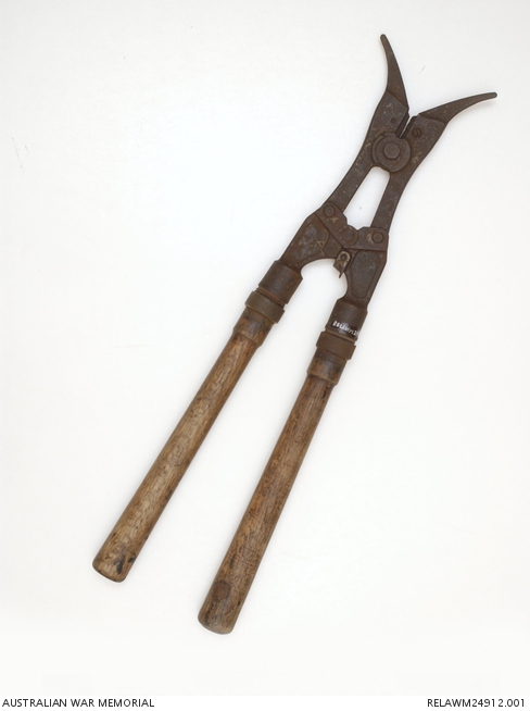 Wire Cutters (Japan) | Australian War Memorial