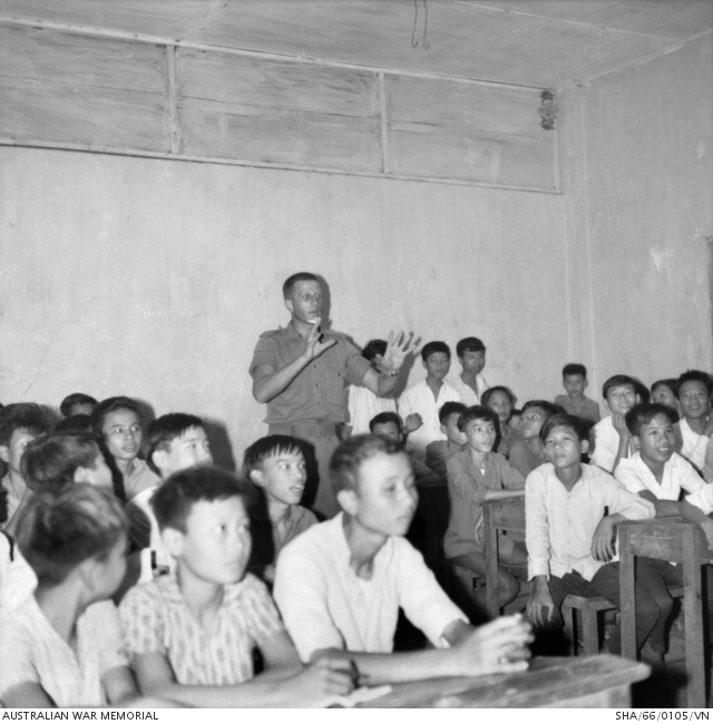 Vietnam. 1966-01-29. Lieutenant Tony White of Cottesloe, Perth, WA ...