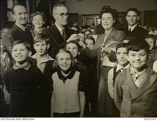 London, England. 1942-10-14. The BBC recorded two hundred children at ...