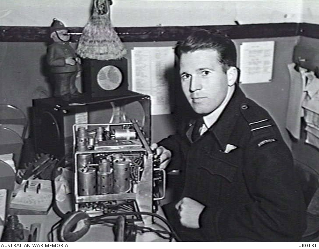 PLYMOUTH, ENGLAND. 1943-05-08. PORTRAIT OF 2104 FLIGHT LIEUTENANT G. E ...