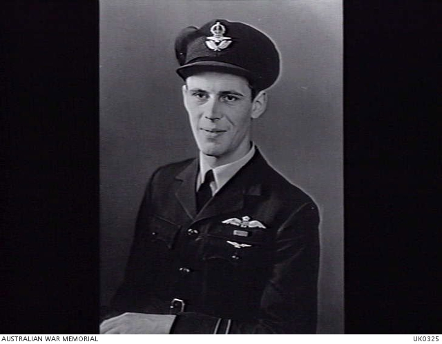 LONDON, ENGLAND. 1943-07-19. PORTRAIT OF 400468 FLIGHT LIEUTENANT F. M ...