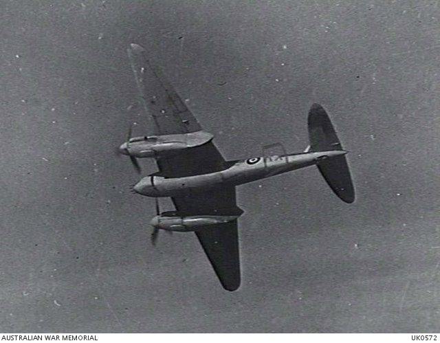 HAMPSHIRE, ENGLAND. 1943-09-24. A MOSQUITO AIRCRAFT BELONGING TO NO ...