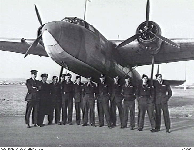 AYR, SCOTLAND. 1943-10-14. MEMBERS OF SPITFIRE NO. 453 SQUADRON RAAF ...