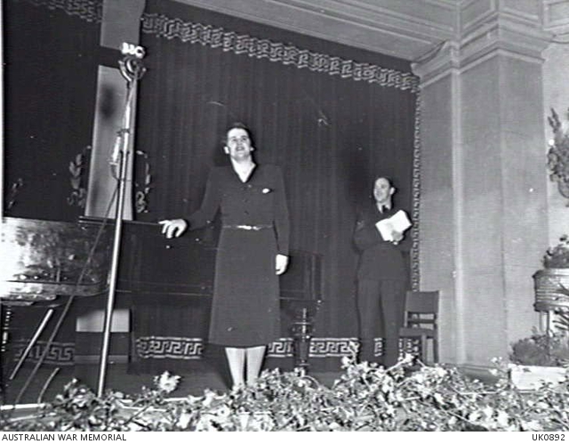 LONDON, ENGLAND. 1943-12-24. MISS JOAN HAMMOND, THE AUSTRALIAN PRIMA ...