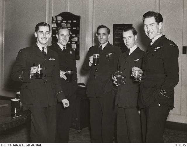 PEMBROKE DOCK, WALES. 1944-02-17. IN THE OFFICERS' MESS AT SUNDERLAND ...